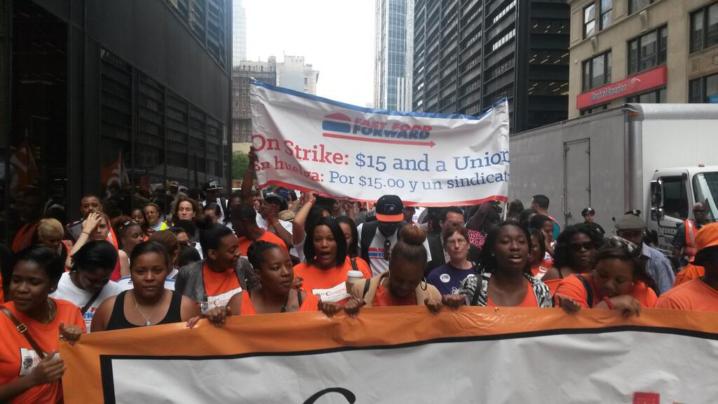 Massive Nationwide Walkout By Fast-Food Workers - PopularResistance.Org