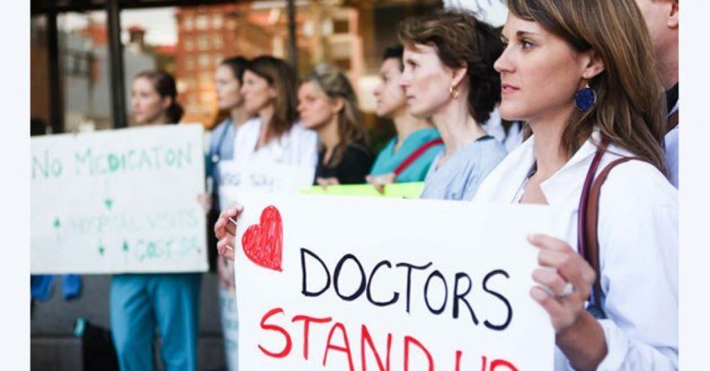 Canadian Doctors Protest Pay Raises - PopularResistance.Org