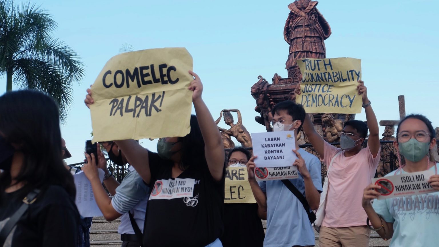 Marcos Family Returns To Power In The Philippines - PopularResistance.Org