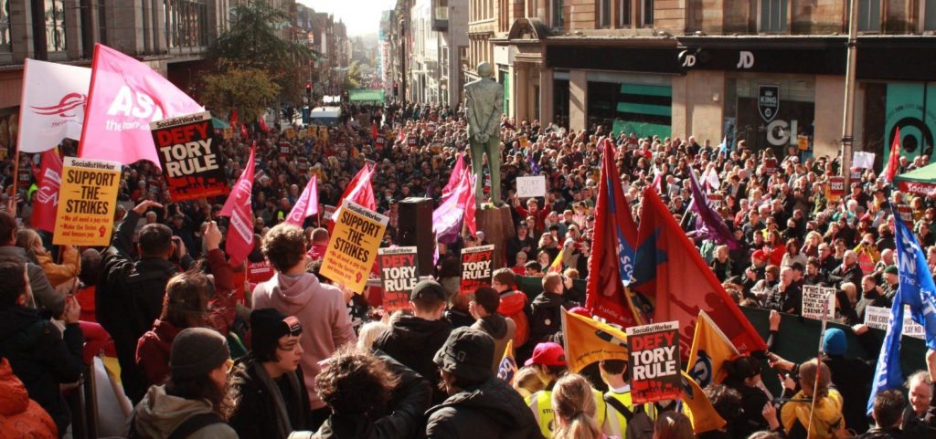 British Unions And Leftists Hold Mass Mobilizations Over Cost Of Living ...